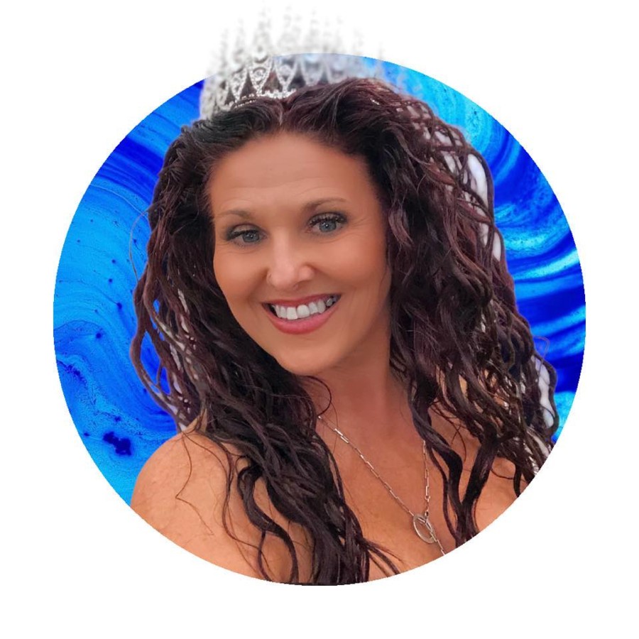 Meet LISA BRUGGER Creative High-Vibe Genius